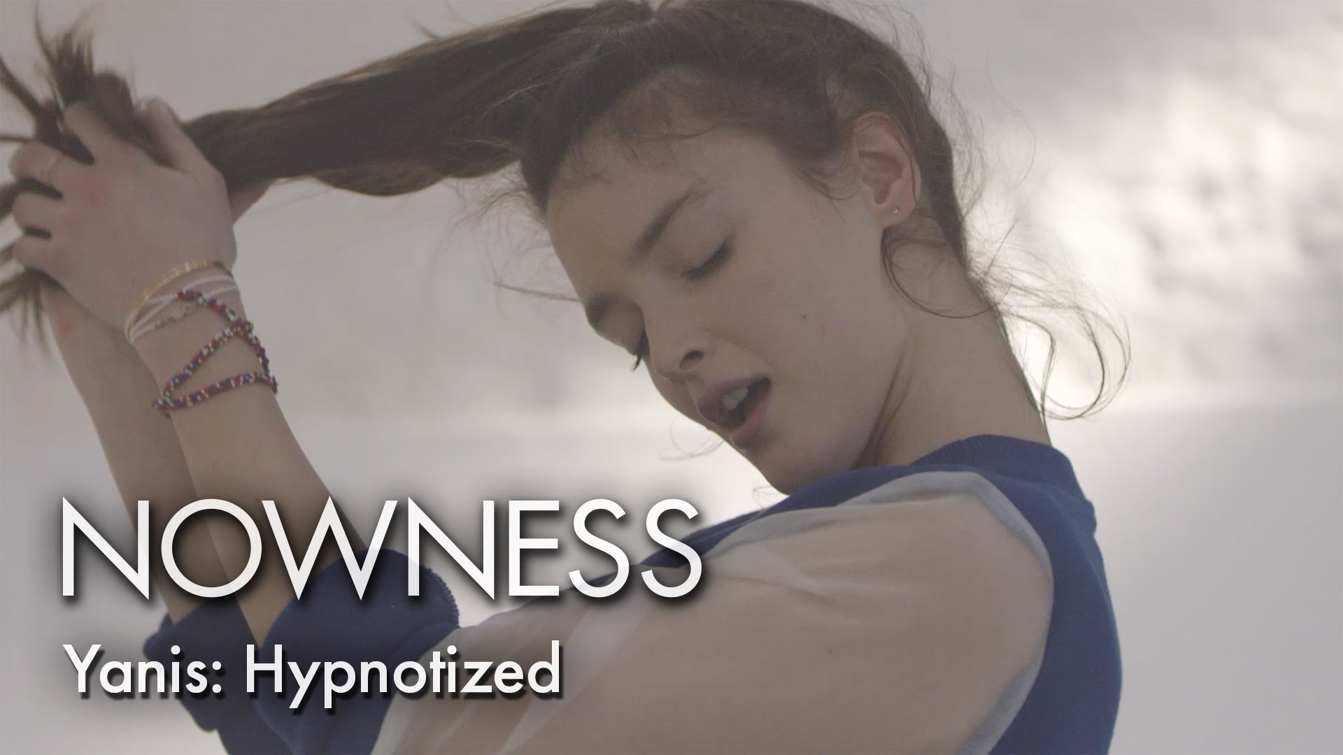 Hypnotize, le premier clip réalisé sous hypnose